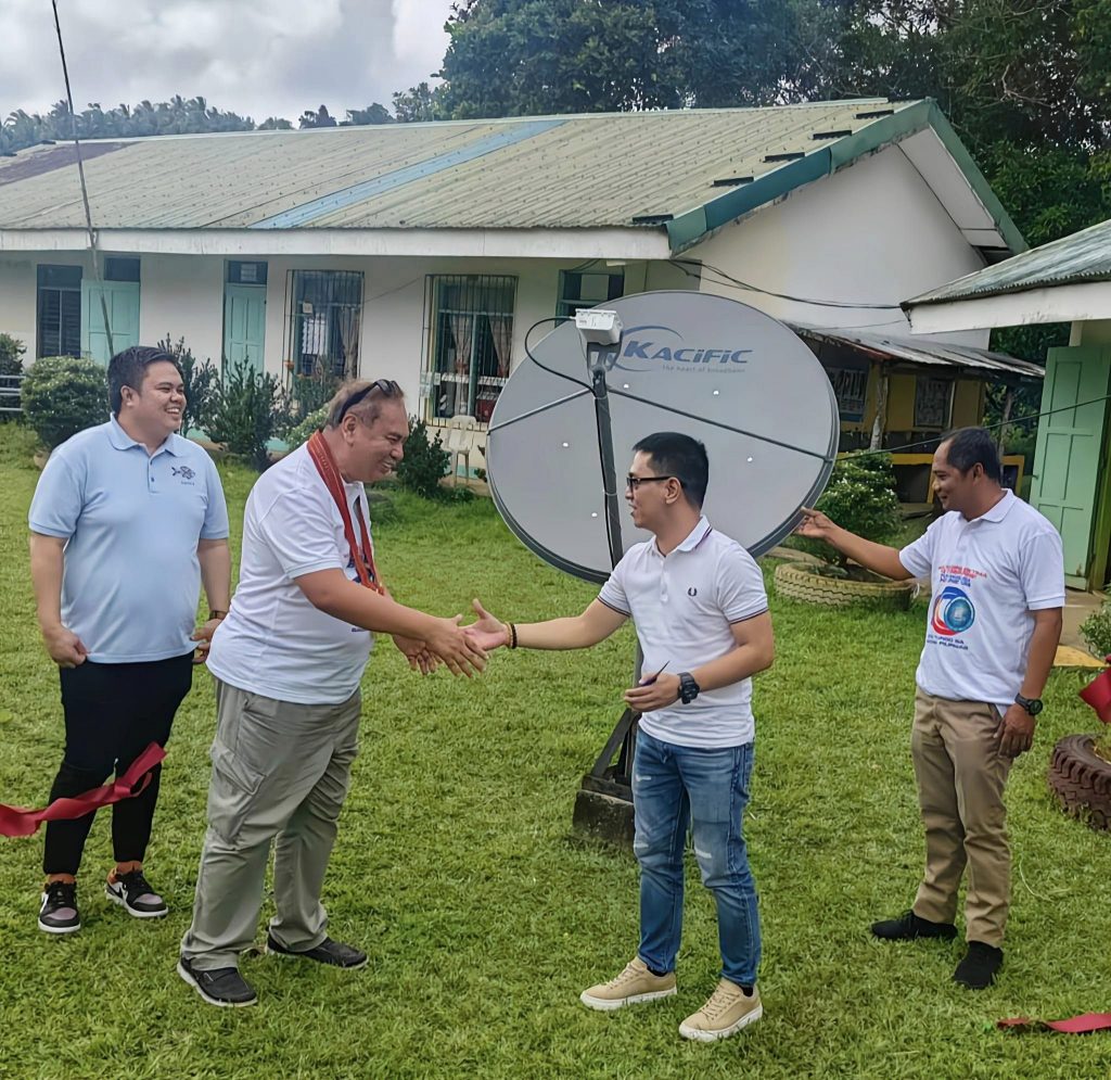 Remote villages of Catarman now have internet connections - Leyte Samar Daily News